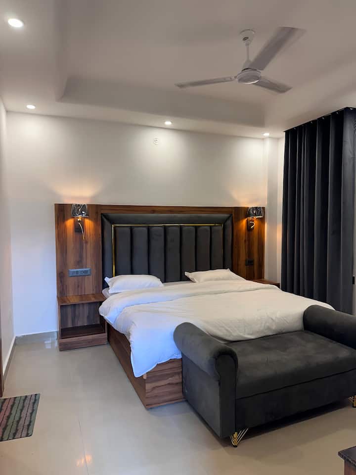 Shree Guest House - Katra