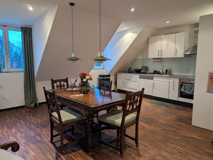 Escape To A Sun-drenched Rooftop Oasis In Munich - Unterhaching