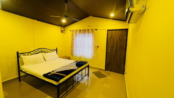 Gokarna Beach Vibes - Gokarna