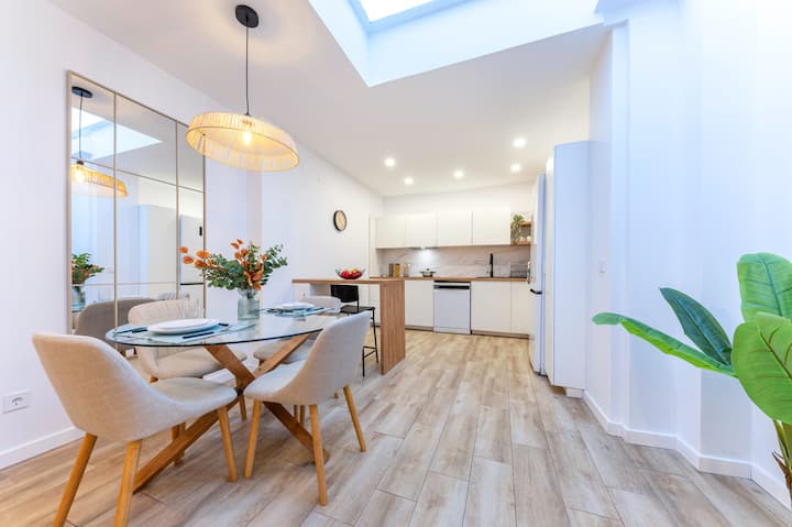 Stylish Townhouse, Sunny Terrace - 15 Min To Beach - Pego