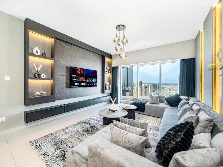 Panoramic Sea View | Luxury Living | Pool & Gym - Abu Dhabi