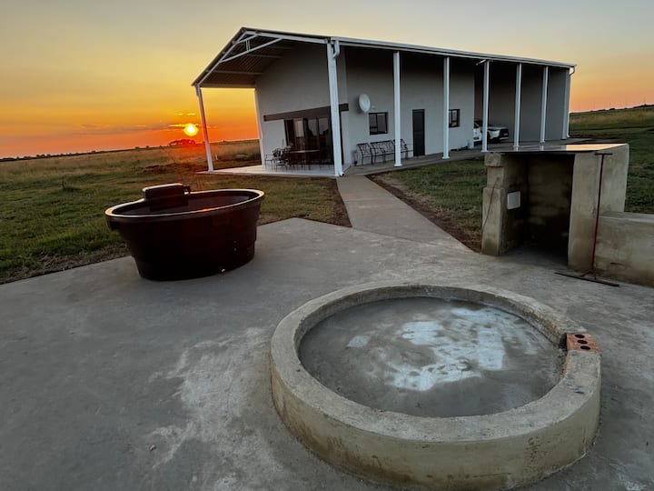 Kai-ros Glamping Beautiful Sunset Quiet & Private. - Delareyville