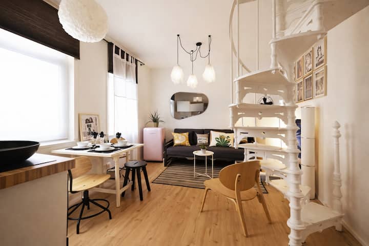 On Aurait Dû Garder Ce Lieu Secret - Brussels