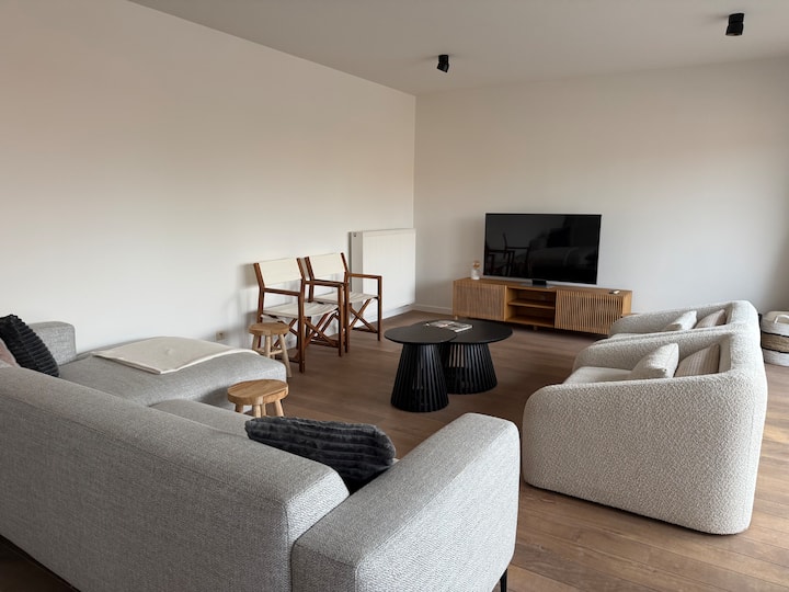 Centraal Gelegen Appartement Met Zuidelijk Terras - Brügge