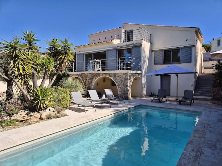 Magnifique Villa, Vue Mer, Piscine, Wifi - La Seyne-sur-Mer