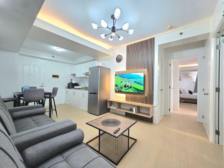 Avida Towers Cebu It Park 2br Unit With 2cr & 2tv - Cebu City