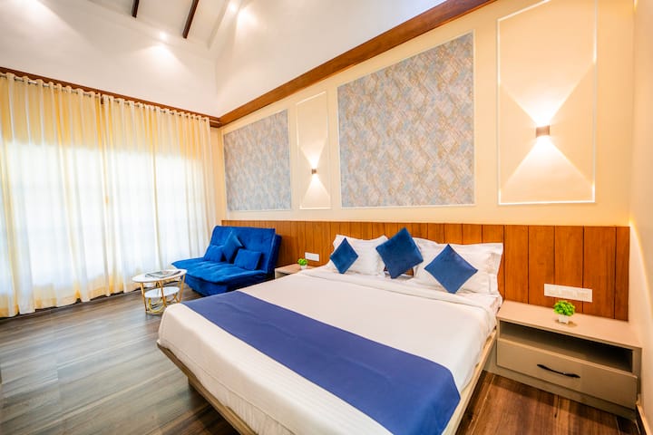 Deluxe Family Room 3 @ Nandanam Heritage - マハーバレーシュワル