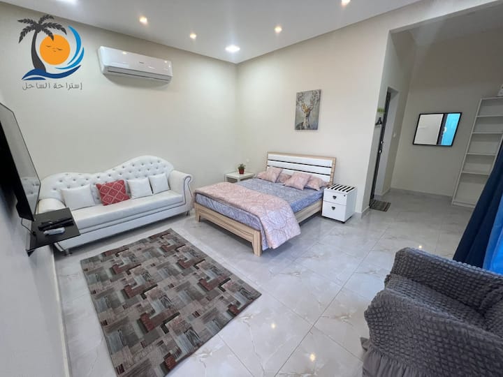 Alsahel Lounge With Beach Access, Relax & Have Fun - Bahreïn