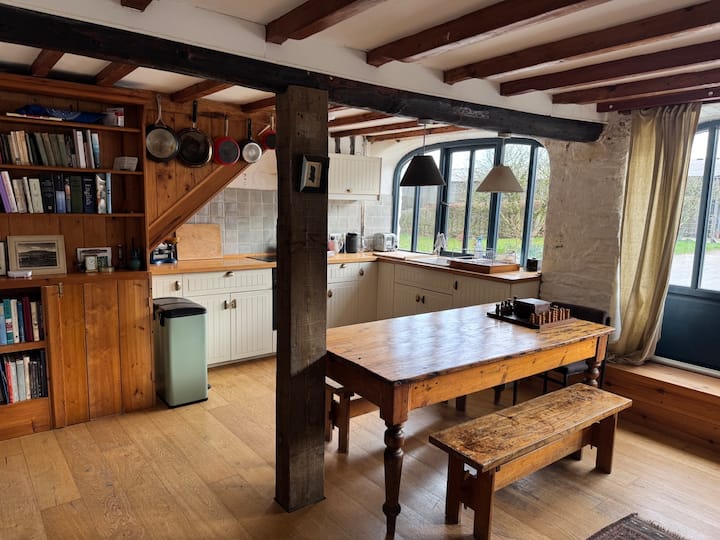 Stable House - Lampeter