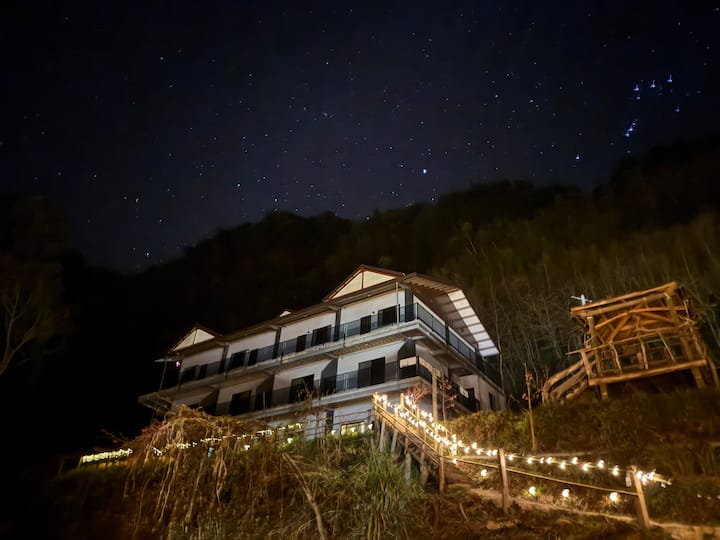 位於新竹尖石海拔1650公尺的斯馬庫斯新光部落塔塔家民宿，塔塔加有機農場結合.旅宿結合小農有機蔬菜 - Hsinchu County