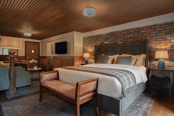 The Waterway Pub & Rooms - London, UK