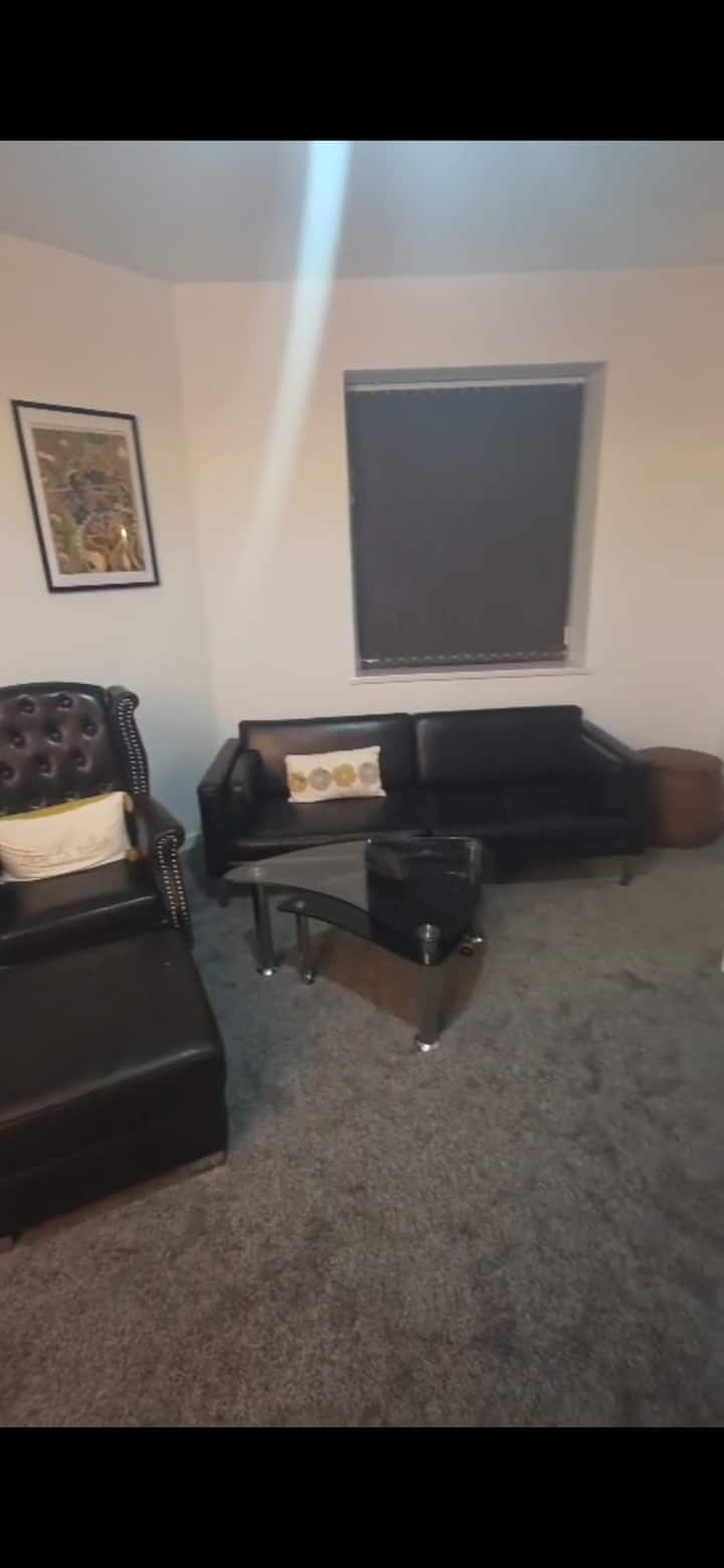 Rodney Street 
Lovely 4 Bed House
Newly Refurbishe - Swansea