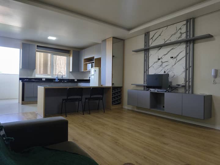 Apartamento Amplo Com 2 Dormitórios - Alegrete