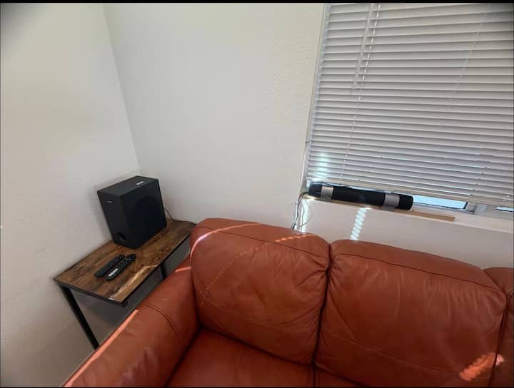 Private Backhouse With Own Bath, Kitchen, Backyard - Hacienda Heights, CA