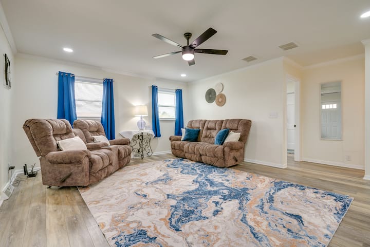 Hiking, Blackjack & More! Charming Home In Grover - Kings Mountain State Park, Blacksburg