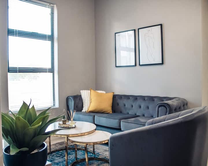 Modern Chic Apartment | Carlswald - Midrand