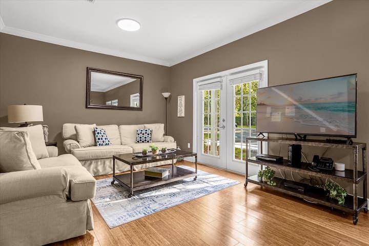 Cozy 4bdr House Gated Community, Near Disney -1105 - Lake Buena Vista, FL