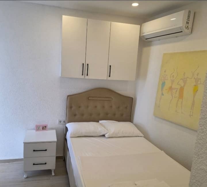 ÖZel Girişli Stüdyo • Site İçI • Plaj Erişimli - Kıyıkışlacık