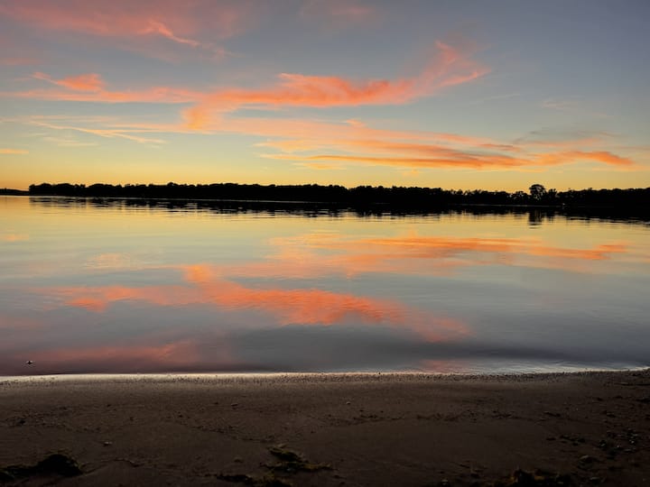 Paul Lake Escape - New 4 Bedroom House - Dent, MN