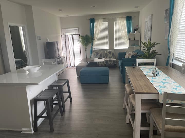 Coastal Escape Mins To Beach
Pool/kayak/pickelball - Bethany Beach, DE