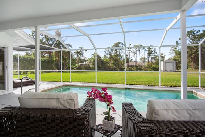 Naples Pool Home•huge Yard•3br•minutes To Beach - Naples, FL