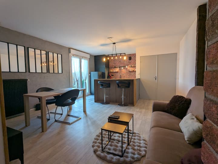 Appartement Esprit Loft Industriel - Jardin Privé - Montbéliard