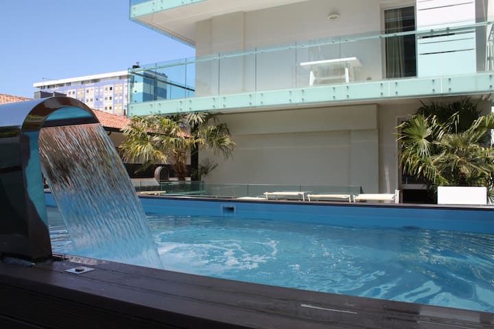 Retraite Chic Avec Piscine Et Balcon - Lignano Sabbiadoro