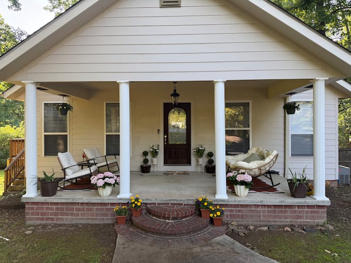 Charming Cottage By Greers Ferry Lake - Heber Springs, AR