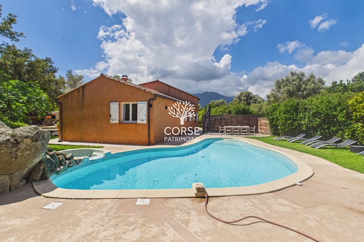 Villa Familiale 4 Chambres Avec Piscine Au Calme - Figari