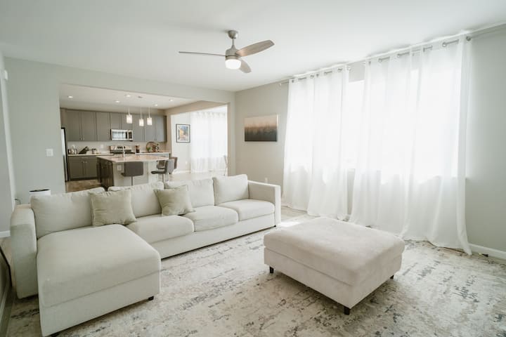 Luxury Peaceful Home - Lake Anna, VA