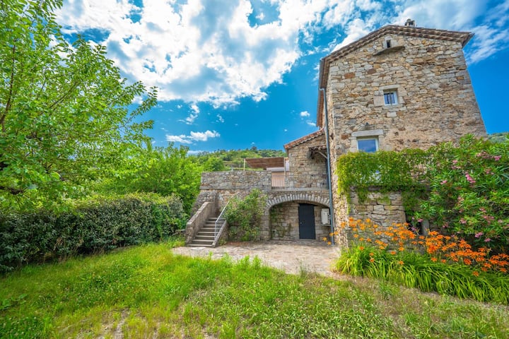 Jolie Maison En Pierres à Proximité De La Rivière - Les Vans