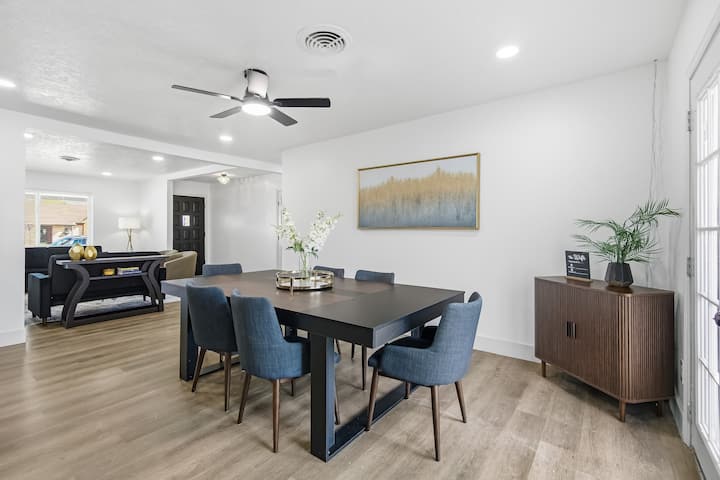 15 Min To Houston Stadium – Cozy, Modern Home - Stafford, TX