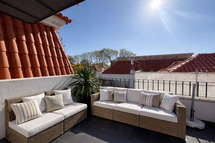 Stay By The Beach: Cascais Center - Cascais