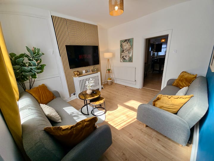 Elegant City Retreat | Free Parking | 13 Ppl - Hathersage