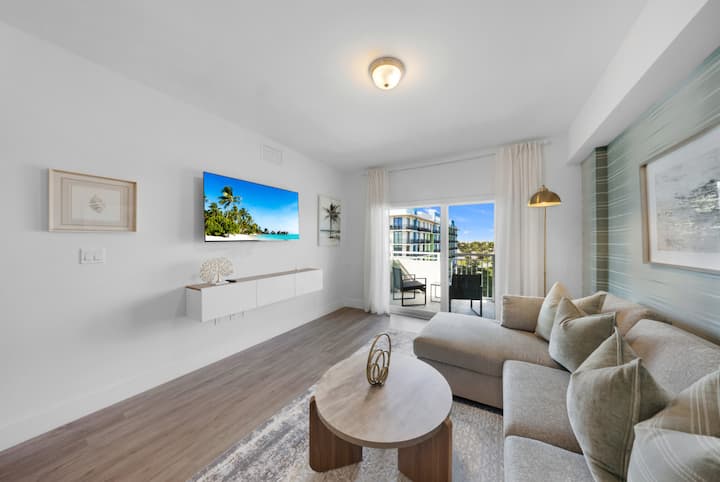 Evergreen Luxe In Dania Beach - Dania Beach, FL