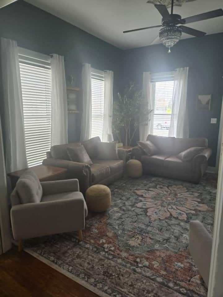 Verbena Cottage - Morris, IL