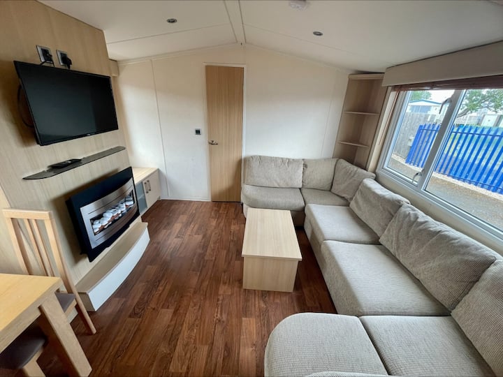 Fantasy Island! 6 Berth Caravan - Ingoldmells