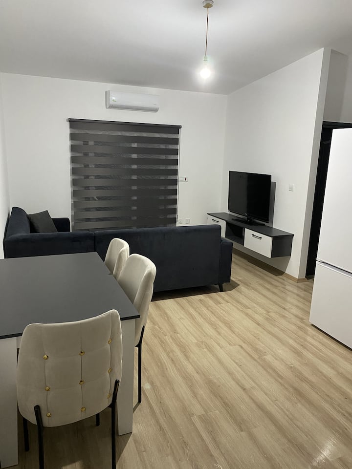 Two Bedrooms Flat In City Center Of Kyrenia - Girne