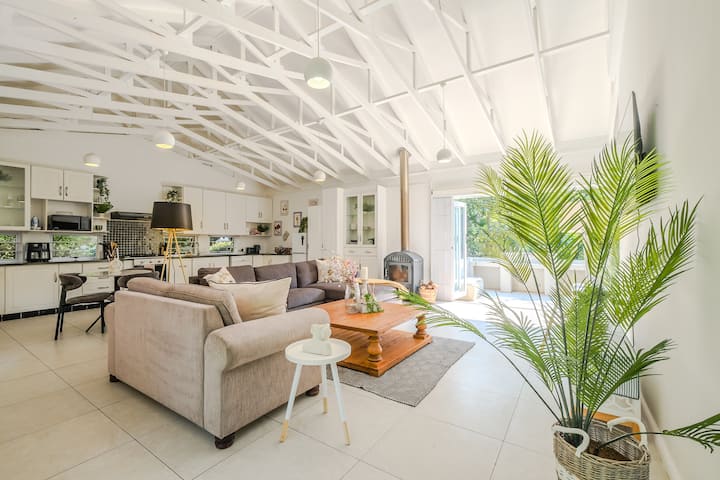 Home In Ferndale - Randburg