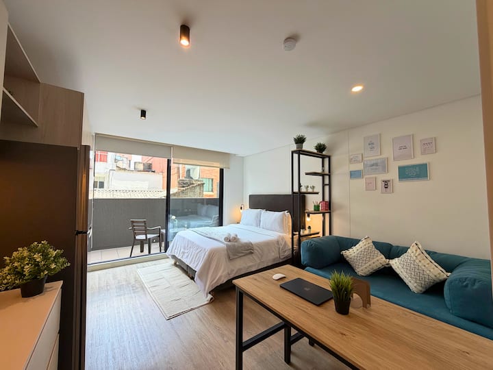 Renteo | Modern Loft Up To 4 | Near Us Embassy - Bogotá