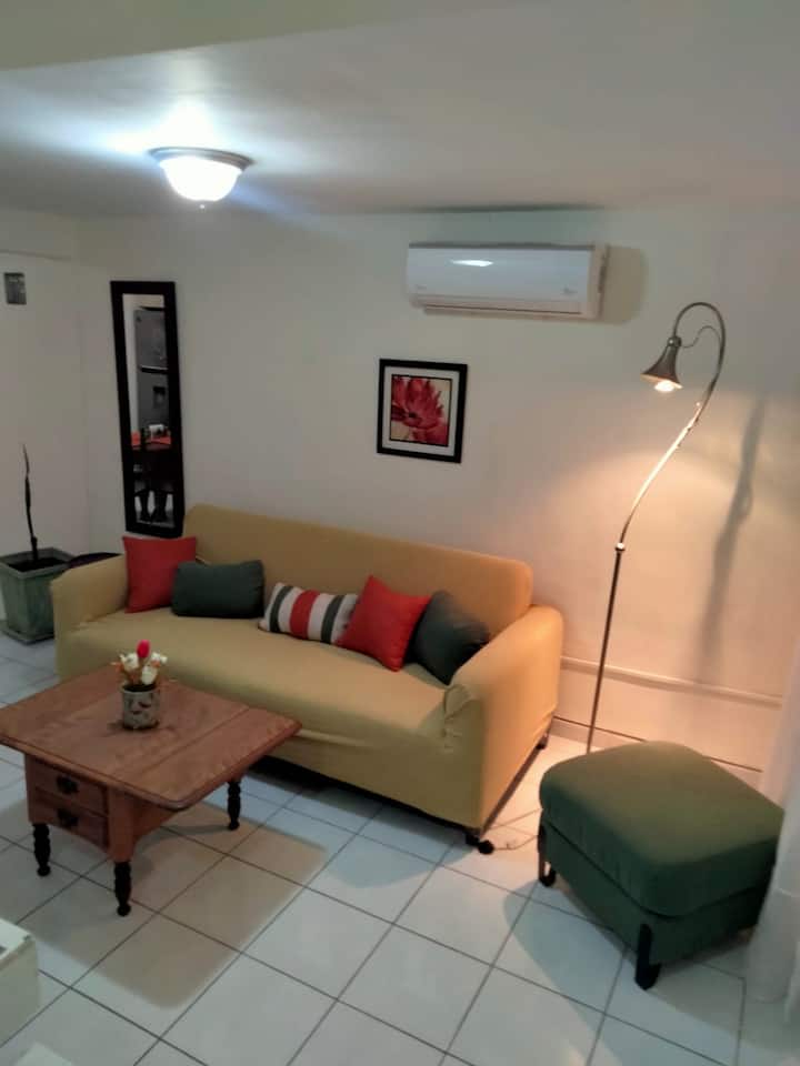 Cozy Home Across The Park · 3 Ac · Wifi - Chihuahua
