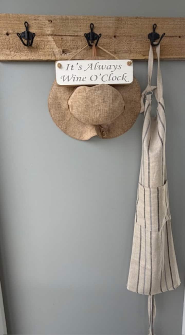 Charming Marlborough Guesthouse Among The Vines - Blenheim