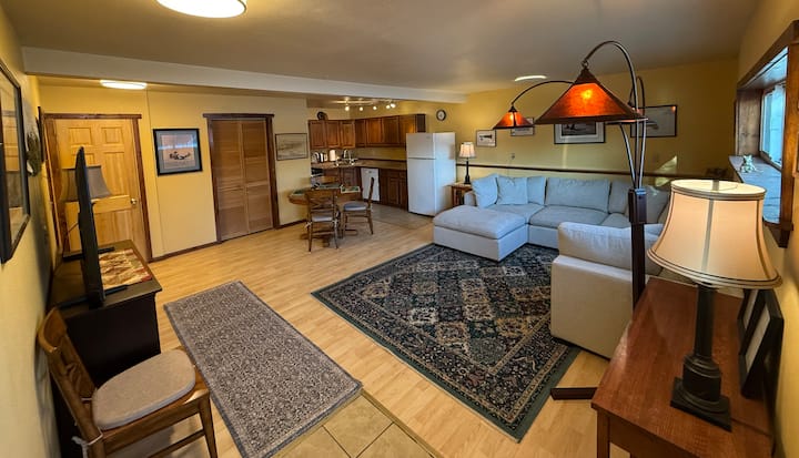 Cozy Airport Apartment Too - Alaska