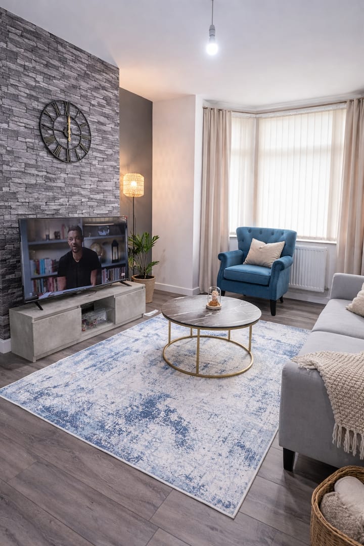 Contractors|sleeps6| Pool Table|netflix| - 코번트리