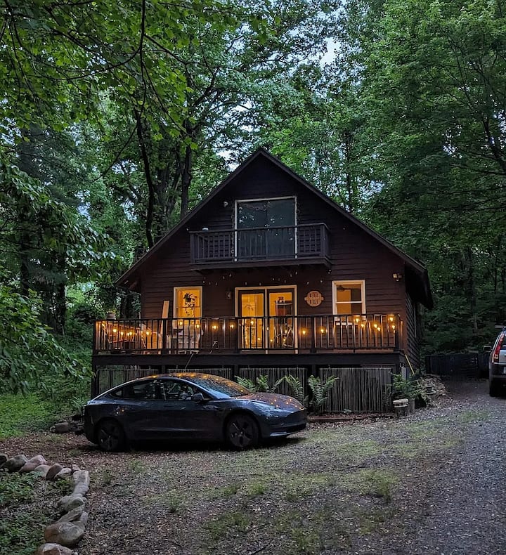 Cottage Corner - Morganton, NC