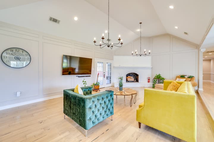 Work & Unwind, Stylish Sunnyvale Retreat! - Mesquite, TX