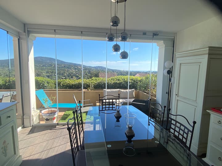Appart 3 Chambres Avec Jardin Vue Mer Et St Tropez - Grimaud
