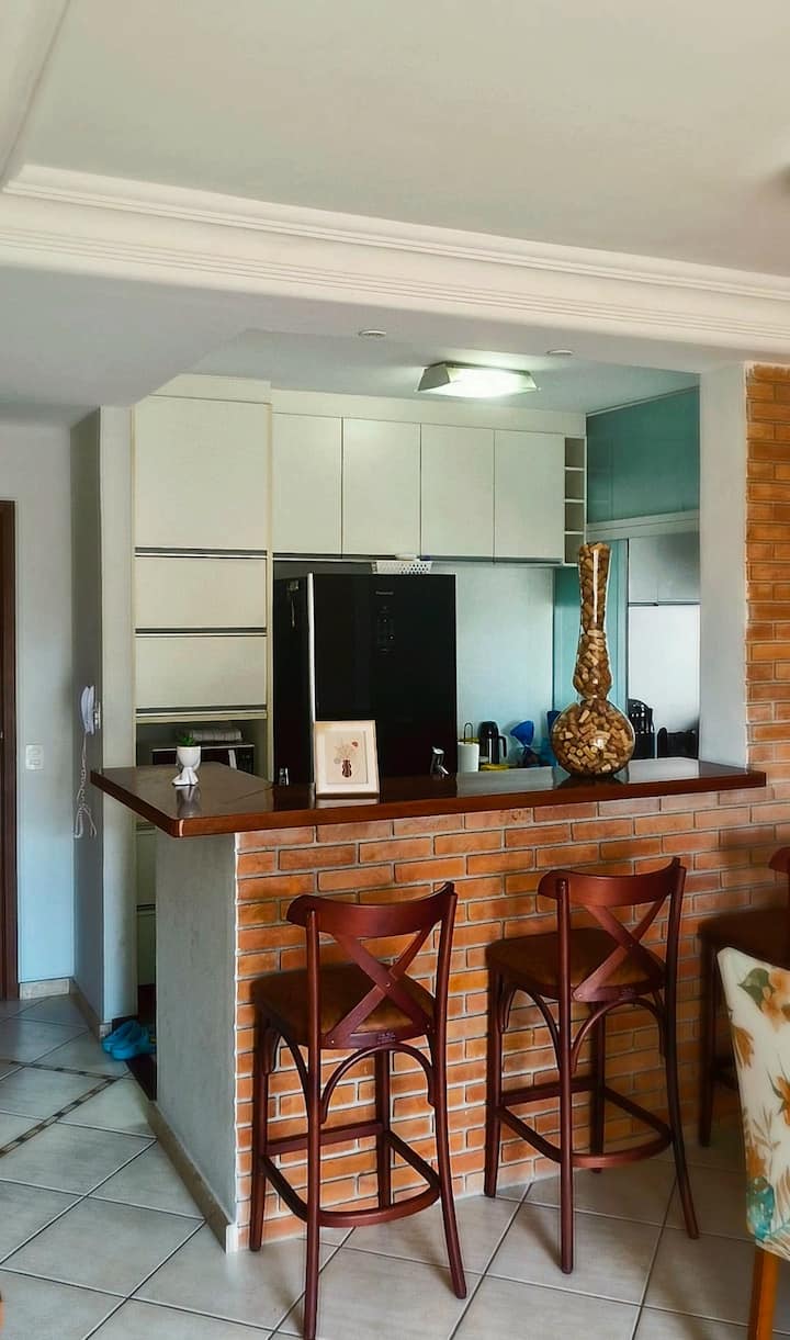 Barro Vermelho, 3/4 Amplo, 3 Min Do Triangulo. - Vitória