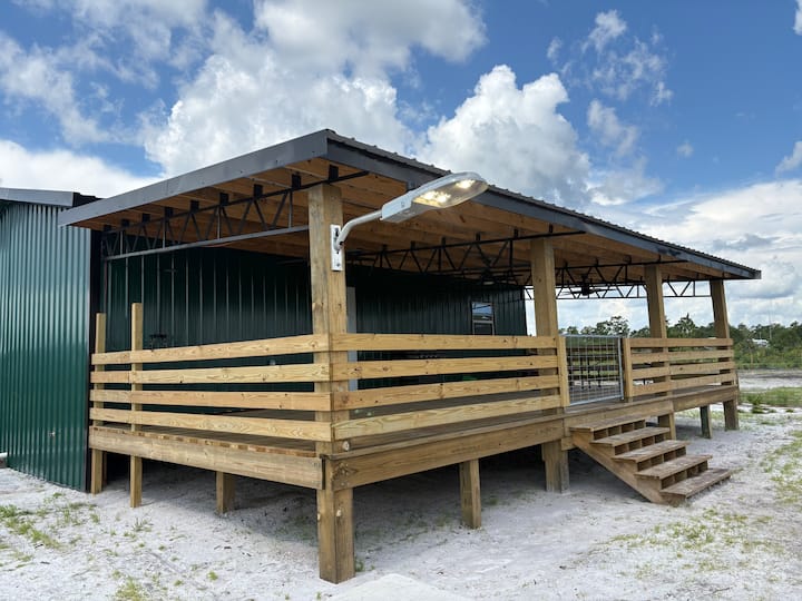 Freedom Barndominum At River Ranch! - Lakeshore, FL