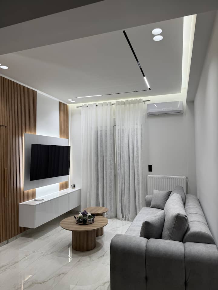 Sianova
Stylish 2br Apt For 6 In Kipseli, Athens - Athènes